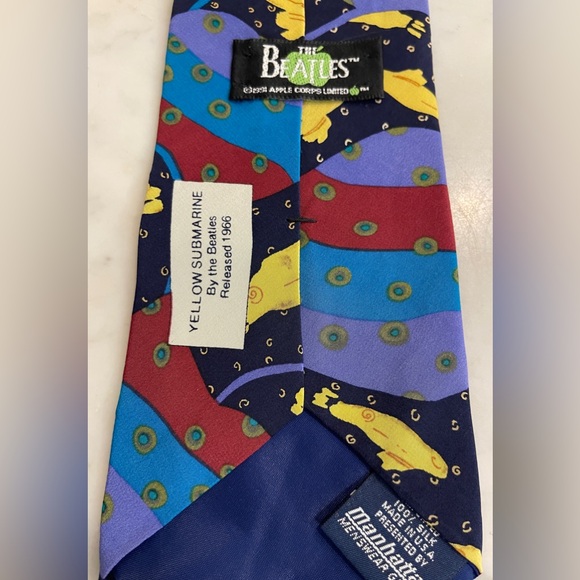 Yellow Sub Beatles | Accessories | Vintage Beatles Yellow Submarine Tie ...